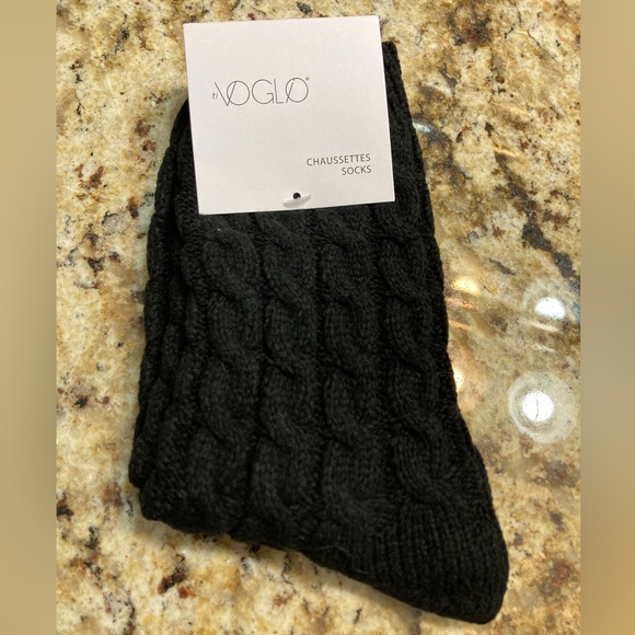 ti VOGLIO | Accessories | Nwt Ti Voglio Black Cable Knit Socks With ...